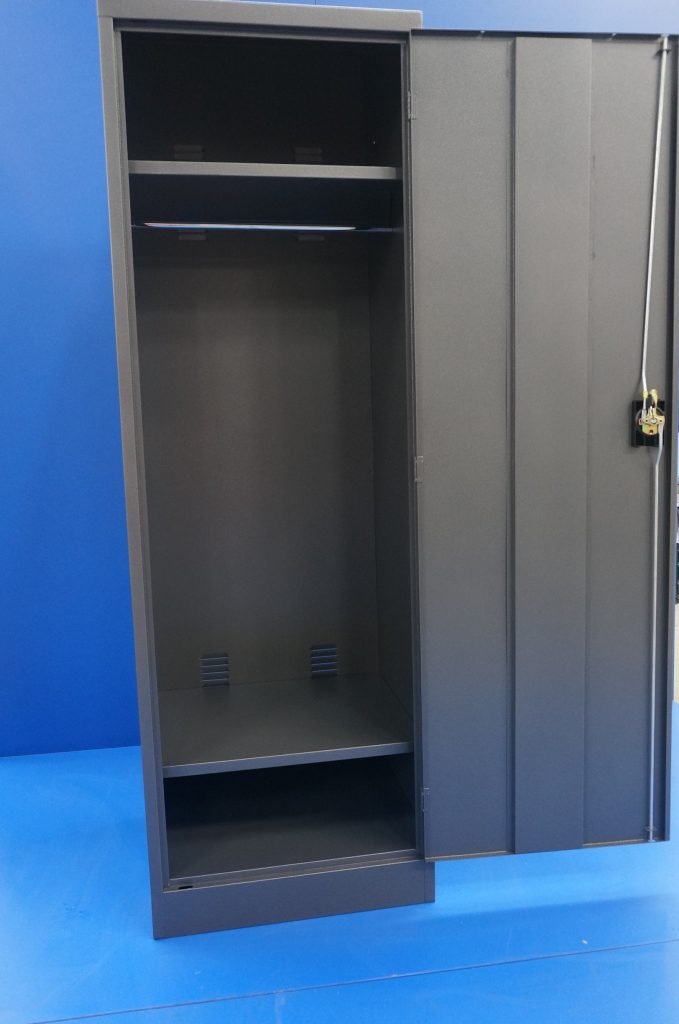 PL10 SLOPING TOP LOCKER INTERNAL - State Furniture